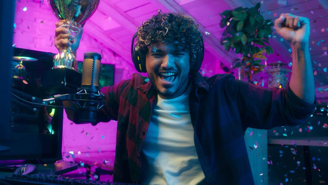 Micro Vs Macro Influencers Which Works Best Pickle